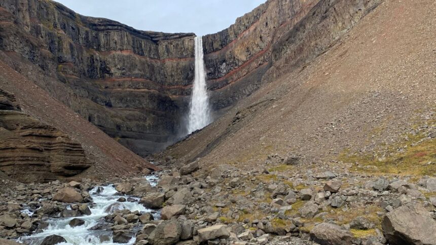 Reykjavik Map with Attractions: The Complete Visitor's Guide - Trips in ...